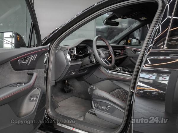 Black Audi Q7 2024 in Tallinn, with an engine capacity of 3.00 L and mileage of 45 thousand km for 96900 €, photo 5 on AUTOMOTO.COM.LV