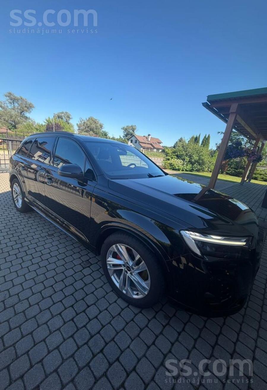 Black Audi Q7 2024 in Riga, with an engine capacity of 3.00 L and mileage of 42 thousand km for 64000 €, photo 1 on AUTOMOTO.COM.LV
