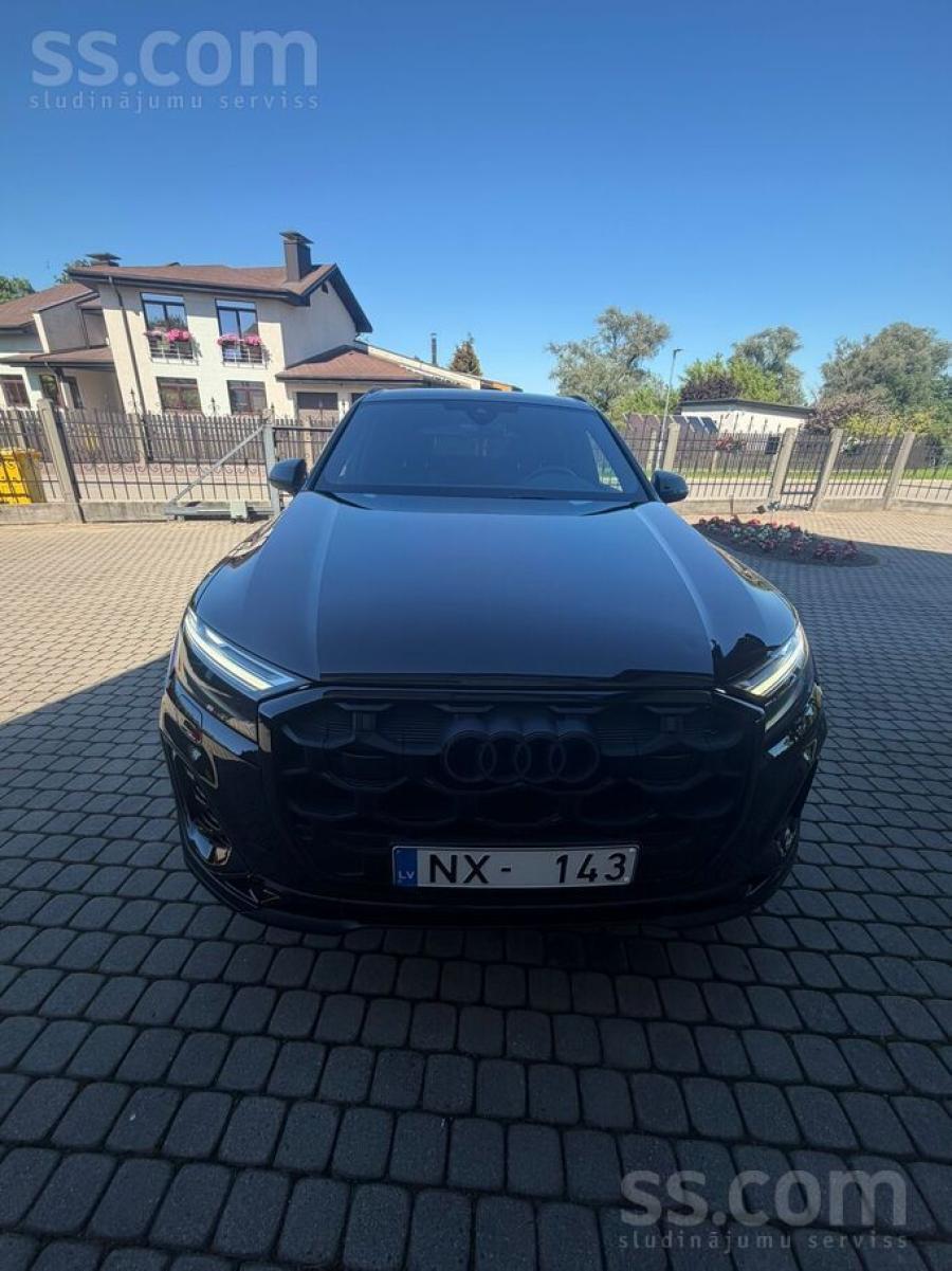 Black Audi Q7 2024 in Riga, with an engine capacity of 3.00 L and mileage of 42 thousand km for 64000 €, photo 4 on AUTOMOTO.COM.LV