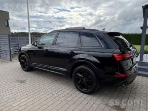 Melns Audi Q7 2024 Rīga, ar dzinēja tilpumu 3.00 L un nobraukumu 50 tūkst. km par 66500 €, foto 9 vietnē AUTOMOTO.COM.LV