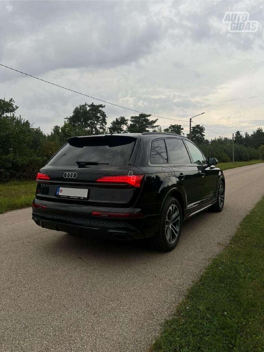 Melns Audi Q7 2025 Kauņa, ar dzinēja tilpumu 3.00 L un nobraukumu 32 tūkst. km par 72300 €, foto 5 vietnē AUTOMOTO.COM.LV