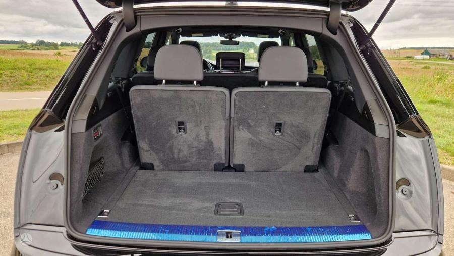 Black Audi Q7 2025 in Silale, with an engine capacity of 1.98 L and mileage of 52 thousand km for 61000 €, photo 13 on AUTOMOTO.COM.LV