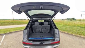 Black Audi Q7 2025 in Silale, with an engine capacity of 1.98 L and mileage of 52 thousand km for 61000 €, photo 14 on AUTOMOTO.COM.LV