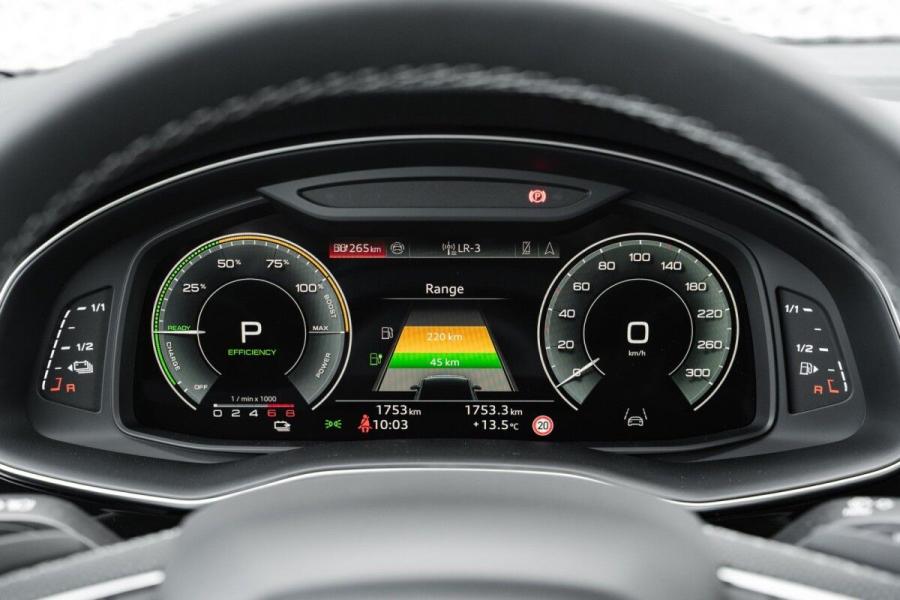 Melns Audi Q7 2026 Mārupe, ar dzinēja tilpumu 3.00 L un nobraukumu 2 tūkst. km par 81900 €, foto 17 vietnē AUTOMOTO.COM.LV