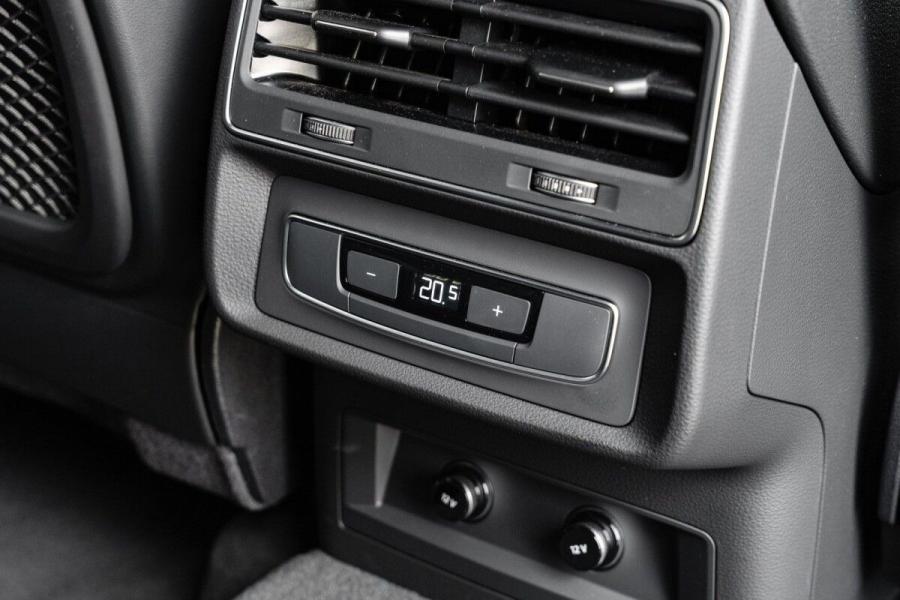 Melns Audi Q7 2026 Mārupe, ar dzinēja tilpumu 3.00 L un nobraukumu 2 tūkst. km par 81900 €, foto 32 vietnē AUTOMOTO.COM.LV