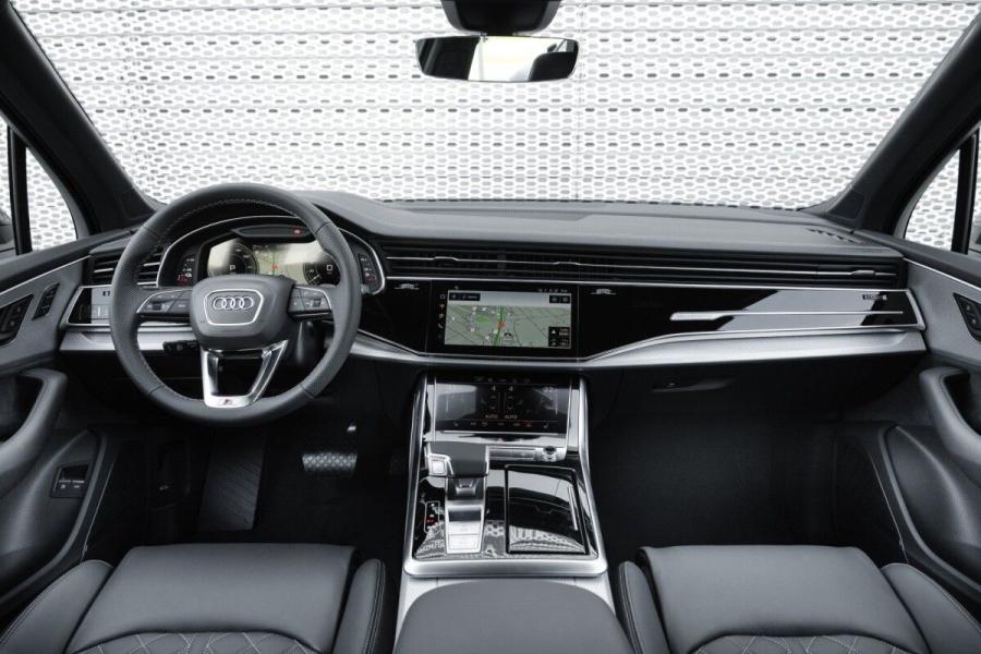 Black Audi Q7 2026 in Marupe, with an engine capacity of 3.00 L and mileage of 0 thousand km for 79900 €, photo 8 on AUTOMOTO.COM.LV