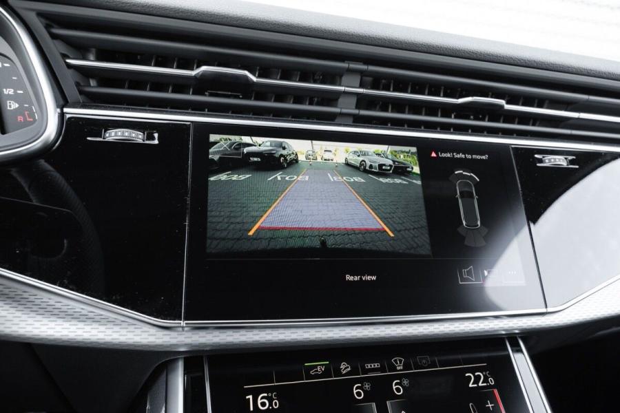 Black Audi Q7 2026 in Marupe, with an engine capacity of 3.00 L and mileage of 0 thousand km for 79900 €, photo 22 on AUTOMOTO.COM.LV