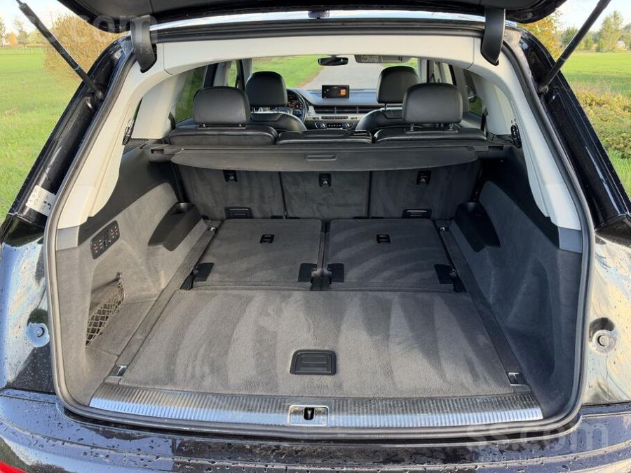 Black Audi Q7 2016 in Ogre, with an engine capacity of 3.00 L and mileage of 299 thousand km for 16500 €, photo 13 on AUTOMOTO.COM.LV