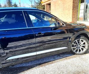 Black Audi Q7 2018 in Kaunas, with an engine capacity of 1.98 L and mileage of 230 thousand km for 23900 €, photo 4 on AUTOMOTO.COM.LV