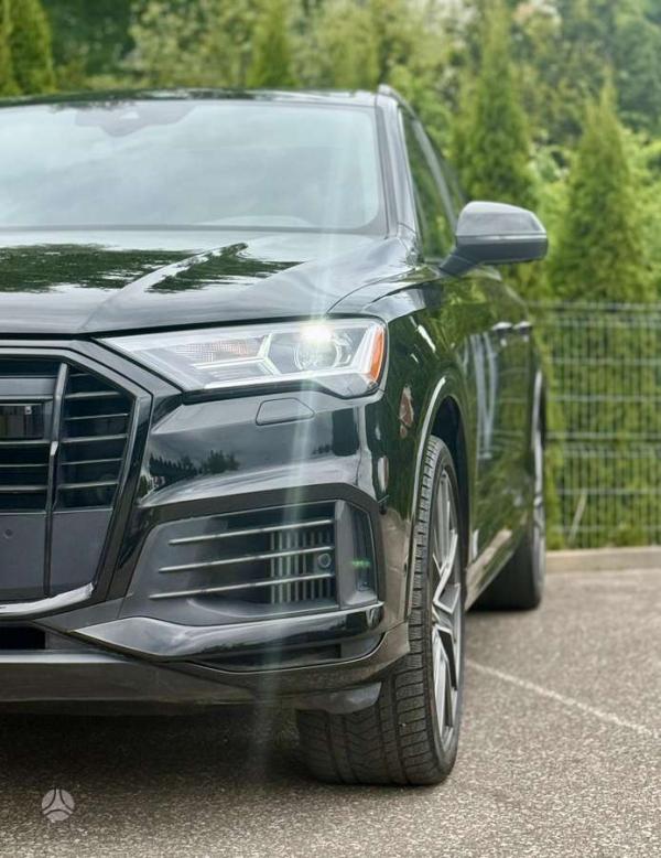 Black Audi Q7 2021 in Vilnius, with an engine capacity of 3.00 L and mileage of 87 thousand km for 37750 €, photo 3 on AUTOMOTO.COM.LV