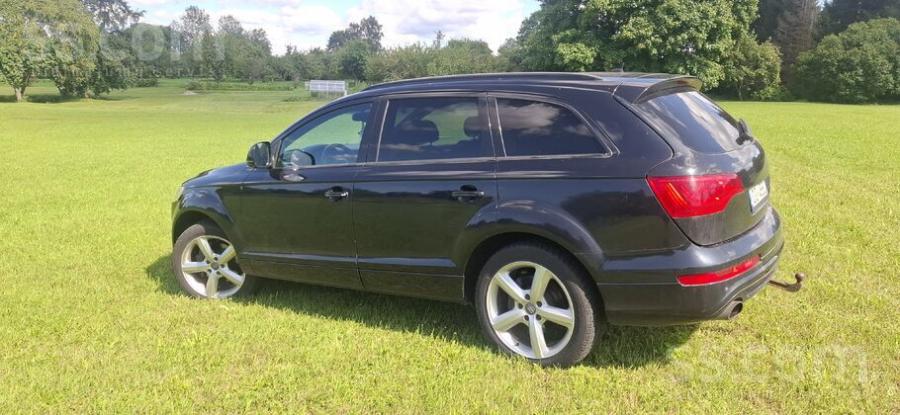 Melns Audi Q7 2008 Liepāja, ar dzinēja tilpumu 3.00 L un nobraukumu 422 tūkst. km par 5000 €, foto 5 vietnē AUTOMOTO.COM.LV