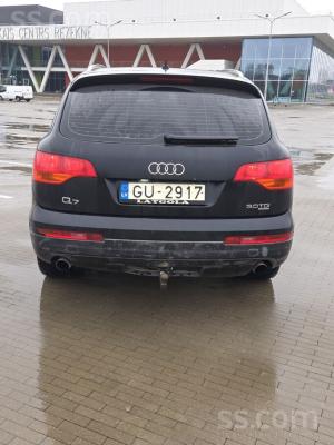 Black Audi Q7 2006 in Rezekne, with an engine capacity of 3.00 L and mileage of 480 thousand km for 4700 €, photo 2 on AUTOMOTO.COM.LV