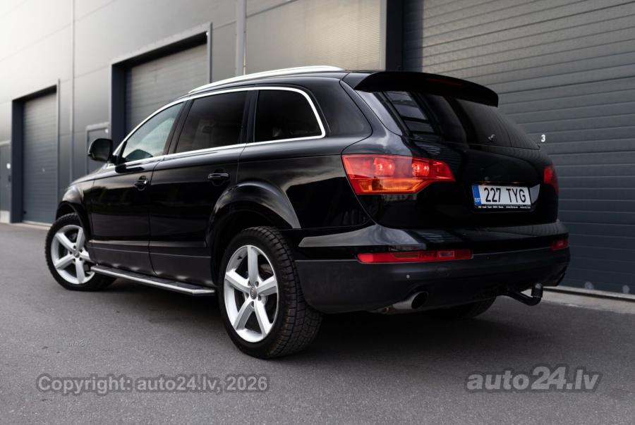 Black Audi Q7 2006 in Tallinn, with an engine capacity of 3.00 L and mileage of 391 thousand km for 6599 €, photo 5 on AUTOMOTO.COM.LV