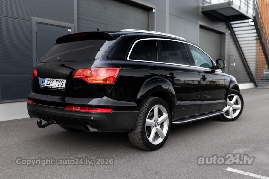 Black Audi Q7 2006 in Tallinn, with an engine capacity of 3.00 L and mileage of 391 thousand km for 6599 €, photo 7 on AUTOMOTO.COM.LV