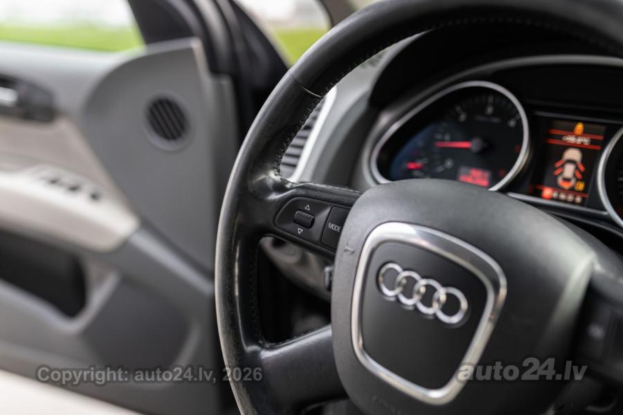 Black Audi Q7 2006 in Tallinn, with an engine capacity of 3.00 L and mileage of 391 thousand km for 6599 €, photo 18 on AUTOMOTO.COM.LV