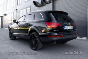 Black Audi Q7 2006 in Tallinn, with an engine capacity of 3.00 L and mileage of 322 thousand km for 4990 €, photo 5 on AUTOMOTO.COM.LV
