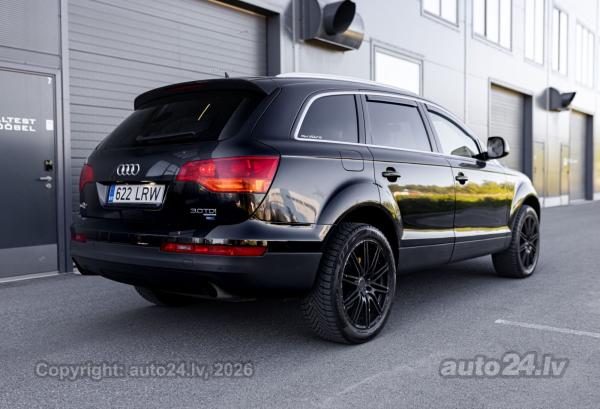 Black Audi Q7 2006 in Tallinn, with an engine capacity of 3.00 L and mileage of 322 thousand km for 4990 €, photo 6 on AUTOMOTO.COM.LV