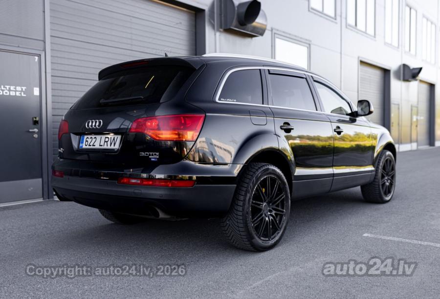 Black Audi Q7 2006 in Tallinn, with an engine capacity of 3.00 L and mileage of 322 thousand km for 4990 €, photo 7 on AUTOMOTO.COM.LV