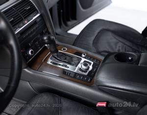Black Audi Q7 2006 in Tallinn, with an engine capacity of 3.00 L and mileage of 322 thousand km for 4990 €, photo 12 on AUTOMOTO.COM.LV