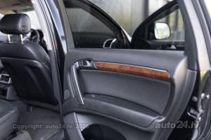Black Audi Q7 2006 in Tallinn, with an engine capacity of 3.00 L and mileage of 322 thousand km for 4990 €, photo 18 on AUTOMOTO.COM.LV