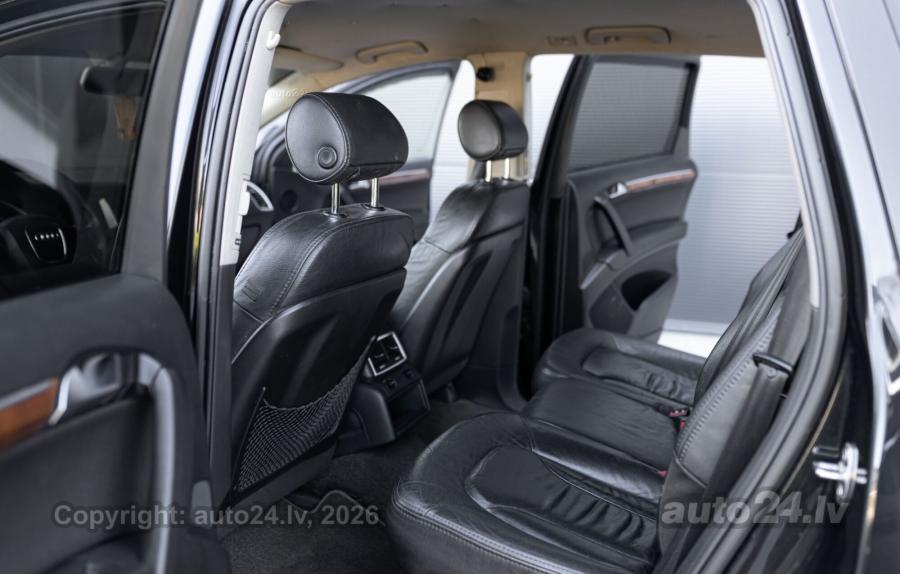 Black Audi Q7 2006 in Tallinn, with an engine capacity of 3.00 L and mileage of 322 thousand km for 4990 €, photo 20 on AUTOMOTO.COM.LV