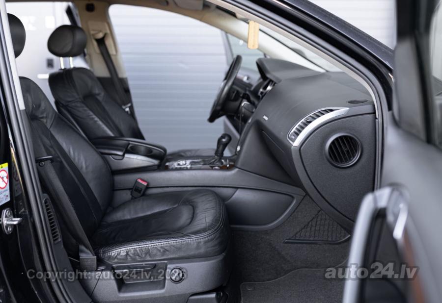 Black Audi Q7 2006 in Tallinn, with an engine capacity of 3.00 L and mileage of 322 thousand km for 4990 €, photo 21 on AUTOMOTO.COM.LV