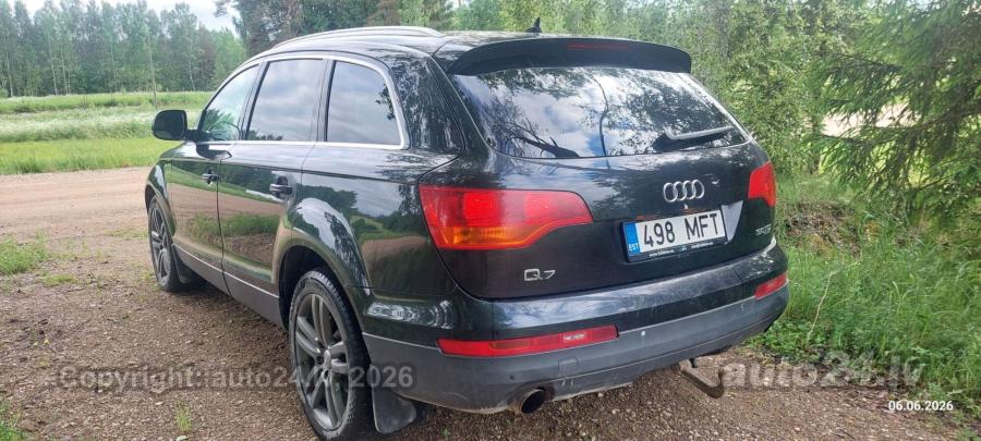 Black Audi Q7 2006 in Tallinn, with an engine capacity of 3.00 L and mileage of 358 thousand km for 4500 €, photo 7 on AUTOMOTO.COM.LV