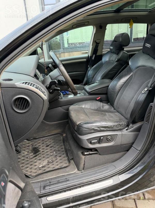 Black Audi Q7 2006 in Balvi, with an engine capacity of 3.00 L and mileage of 237 thousand km for 4150 €, photo 9 on AUTOMOTO.COM.LV