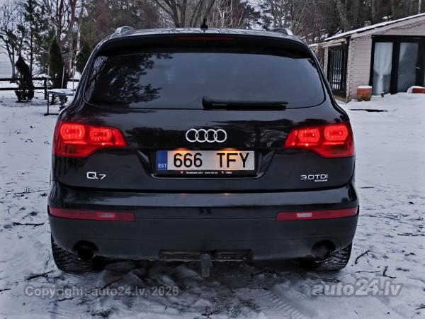 Black Audi Q7 2007 in Tallinn, with an engine capacity of 3.00 L and mileage of 412 thousand km for 5498 €, photo 6 on AUTOMOTO.COM.LV