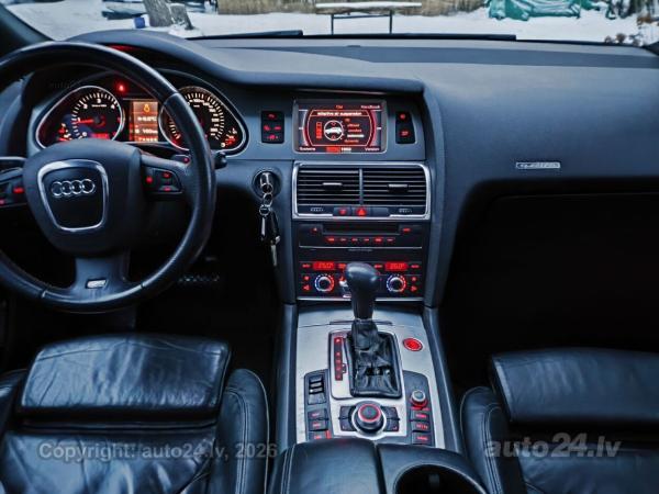 Black Audi Q7 2007 in Tallinn, with an engine capacity of 3.00 L and mileage of 412 thousand km for 5498 €, photo 10 on AUTOMOTO.COM.LV