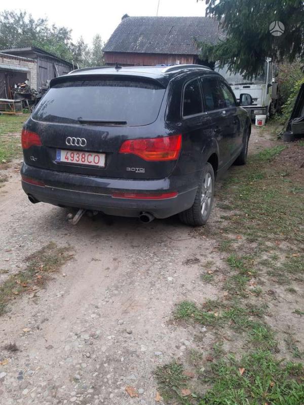Black Audi Q7 2007 in Kalvarija, with an engine capacity of 3.00 L and mileage of 356 thousand km for 4500 €, photo 2 on AUTOMOTO.COM.LV