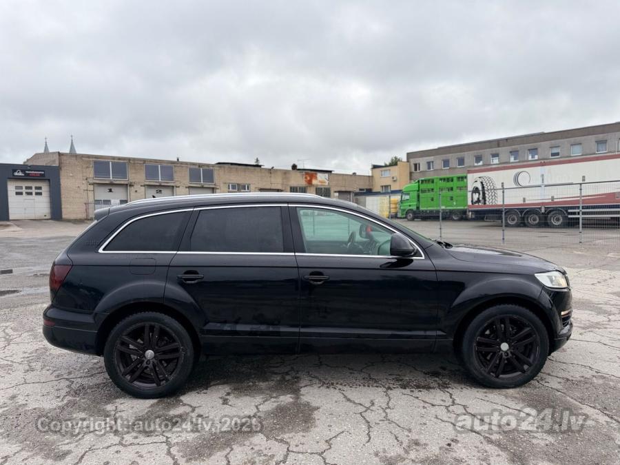Черный Ауди Ку 7 2007 в Сауэ, объемом двигателя 3.00 л и пробегом 0 тыс. км за 2999 €, фото 7 на AUTOMOTO.COM.LV