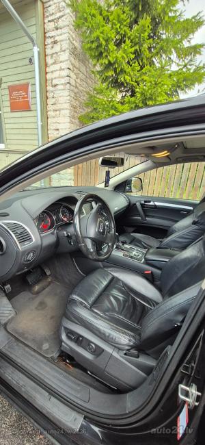 Black Audi Q7 2008 in Tallinn, with an engine capacity of 3.00 L and mileage of 302 thousand km for 7999 €, photo 8 on AUTOMOTO.COM.LV