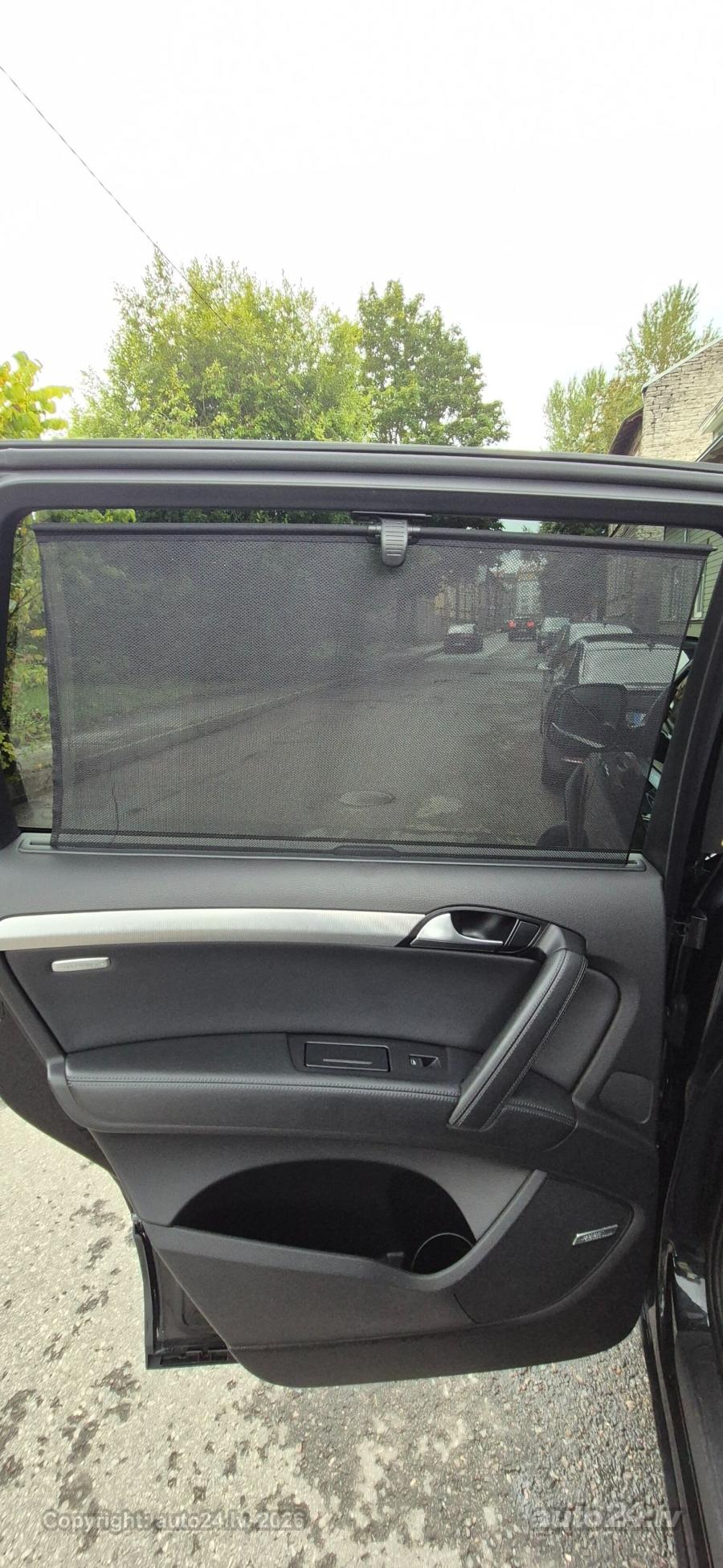 Black Audi Q7 2008 in Tallinn, with an engine capacity of 3.00 L and mileage of 302 thousand km for 7999 €, photo 16 on AUTOMOTO.COM.LV