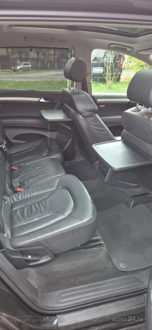 Black Audi Q7 2008 in Tallinn, with an engine capacity of 3.00 L and mileage of 302 thousand km for 7999 €, photo 17 on AUTOMOTO.COM.LV