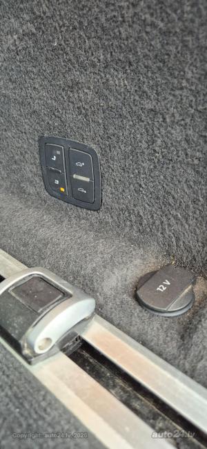 Black Audi Q7 2008 in Tallinn, with an engine capacity of 3.00 L and mileage of 302 thousand km for 7999 €, photo 20 on AUTOMOTO.COM.LV