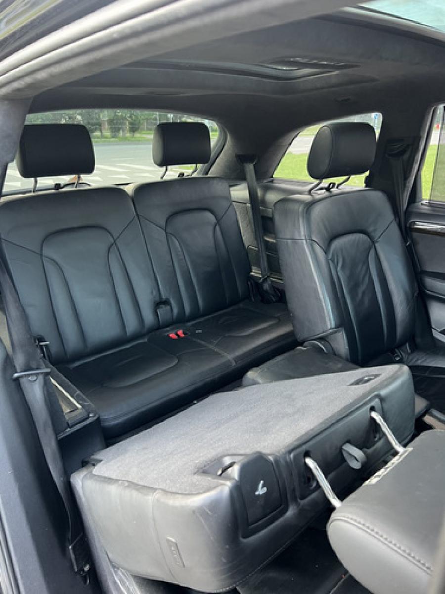 Melns Audi Q7 2009 Narva, ar dzinēja tilpumu 3.00 L un nobraukumu 410 tūkst. km par 5499 €, foto 14 vietnē AUTOMOTO.COM.LV