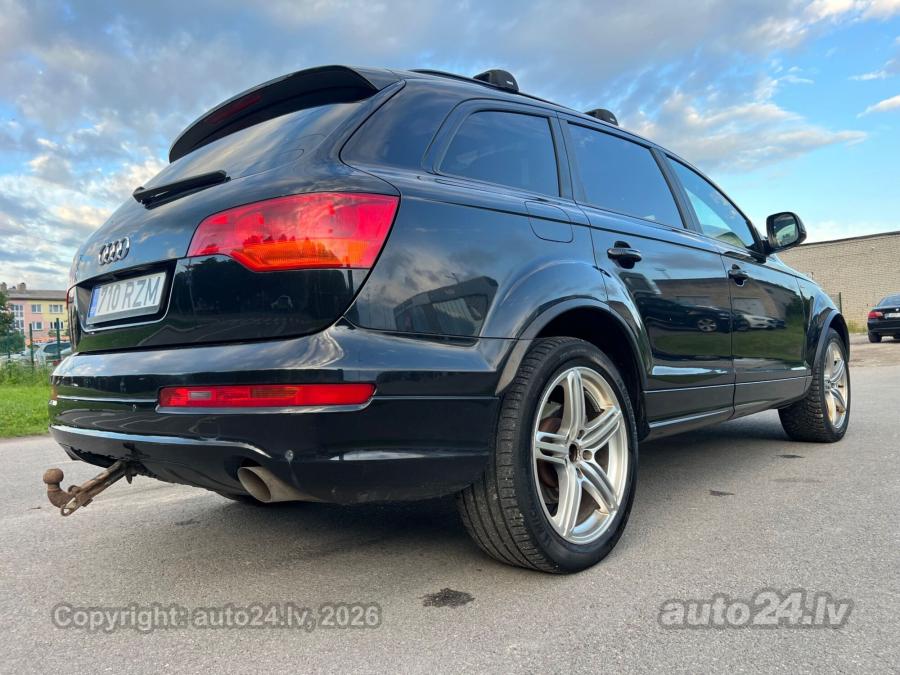 Black Audi Q7 2009 in Narva, with an engine capacity of 3.00 L and mileage of 410 thousand km for 5499 €, photo 17 on AUTOMOTO.COM.LV