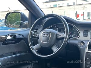 Black Audi Q7 2009 in Narva, with an engine capacity of 3.00 L and mileage of 410 thousand km for 5499 €, photo 31 on AUTOMOTO.COM.LV