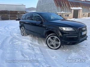 Black Audi Q7 2010 in Riga, with an engine capacity of 3.00 L and mileage of 428 thousand km for 10150 €, photo 4 on AUTOMOTO.COM.LV
