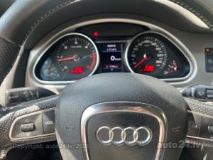 Black Audi Q7 2010 in Riga, with an engine capacity of 3.00 L and mileage of 428 thousand km for 10150 €, photo 16 on AUTOMOTO.COM.LV
