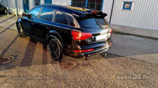 Melns Audi Q7 2011 Tartu, ar dzinēja tilpumu 3.00 L un nobraukumu 370 tūkst. km par 13000 €, foto 5 vietnē AUTOMOTO.COM.LV