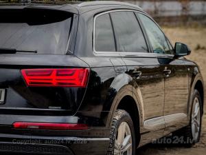 Black Audi Q7 2015 in Parnu, with an engine capacity of 3.00 L and mileage of 184 thousand km for 21900 €, photo 4 on AUTOMOTO.COM.LV