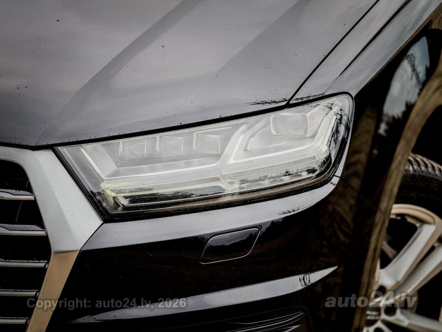 Black Audi Q7 2015 in Parnu, with an engine capacity of 3.00 L and mileage of 184 thousand km for 21900 €, photo 8 on AUTOMOTO.COM.LV