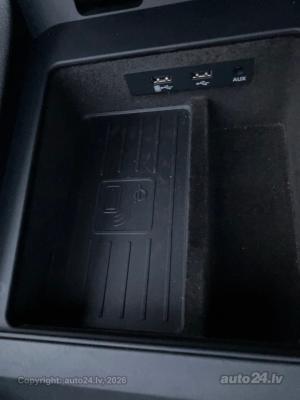 Black Audi Q7 2015 in Parnu, with an engine capacity of 3.00 L and mileage of 184 thousand km for 21900 €, photo 21 on AUTOMOTO.COM.LV