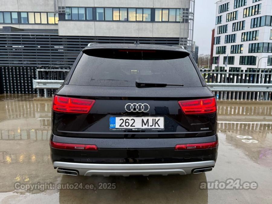 Melns Audi Q7 2017 Tallina, ar dzinēja tilpumu 3.00 L un nobraukumu 144 tūkst. km par 26900 €, foto 8 vietnē AUTOMOTO.COM.LV