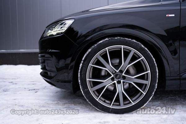 Black Audi Q7 2018 in Tallinn, with an engine capacity of 3.00 L and mileage of 182 thousand km for 28900 €, photo 6 on AUTOMOTO.COM.LV