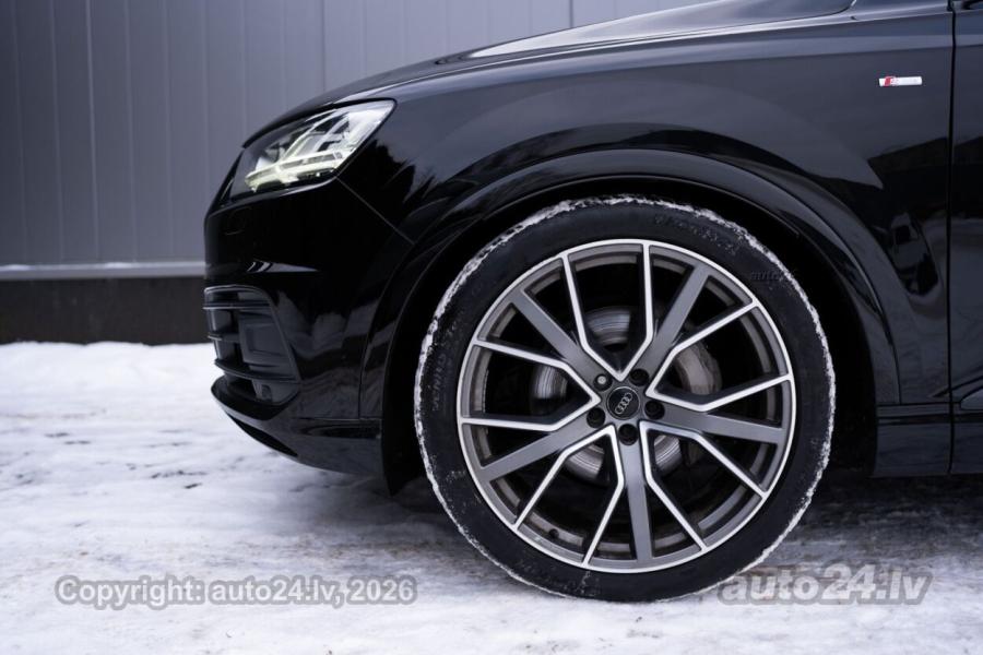 Black Audi Q7 2018 in Tallinn, with an engine capacity of 3.00 L and mileage of 182 thousand km for 28900 €, photo 6 on AUTOMOTO.COM.LV