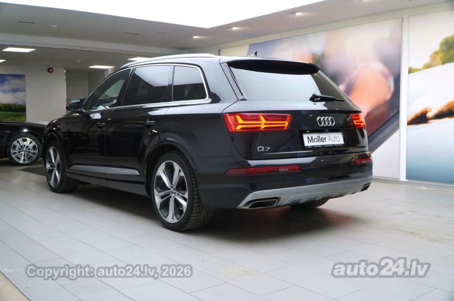 Black Audi Q7 2019 in Tallinn, with an engine capacity of 3.00 L and mileage of 123 thousand km for 38500 €, photo 6 on AUTOMOTO.COM.LV