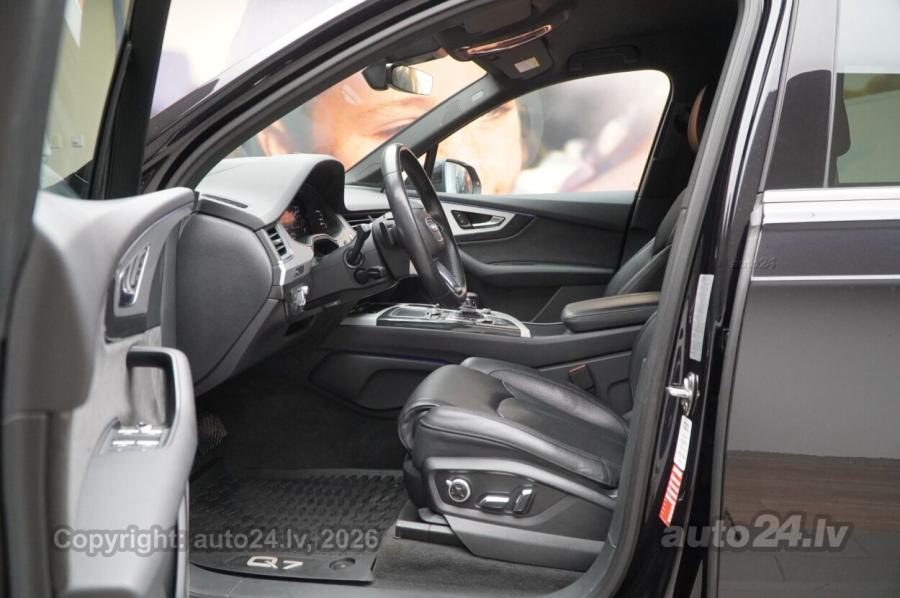 Black Audi Q7 2019 in Tallinn, with an engine capacity of 3.00 L and mileage of 123 thousand km for 38500 €, photo 8 on AUTOMOTO.COM.LV